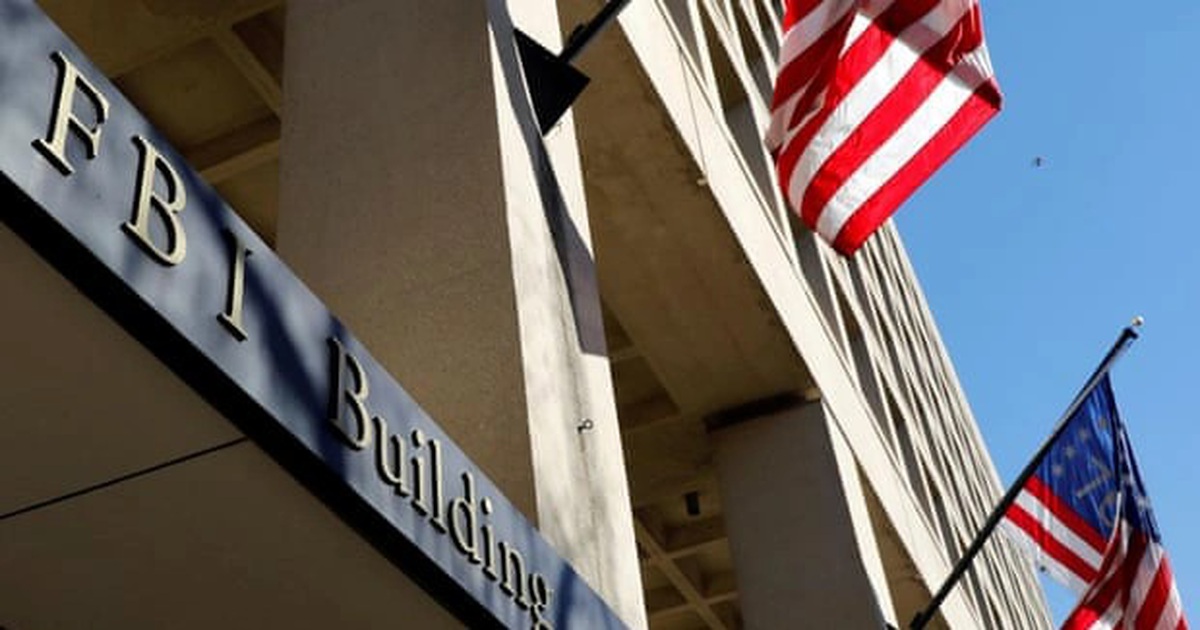 Tranh cãi vụ đặc nhiệm FBI dùng ảnh đồng nghiệp nữ 'bẫy' tội phạm tình dục