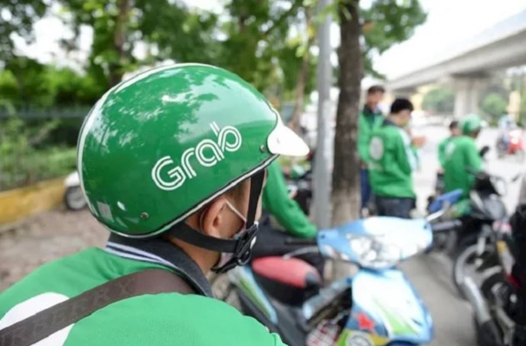 Grab cho tài xế đánh giá sao khách hàng đi xe và giao hàng