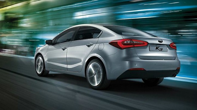 Xe Kia K3 2014: Các ông lớn Nhật Bản hãy coi chừng
