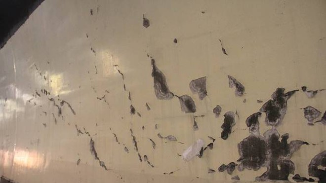 Cận cảnh hàng loạt vết nứt chi chít tại hầm đường bộ Hải Vân