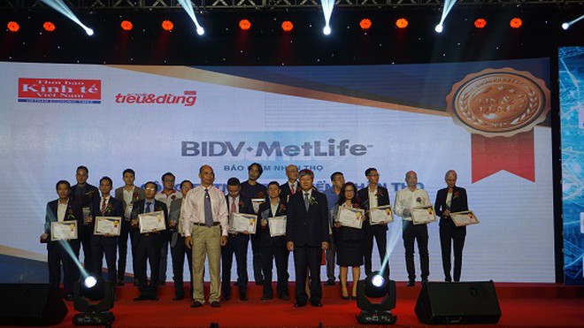 BIDV MetLife được vinh danh Top 100 sản phẩm Tin và Dùng Việt Nam 2017