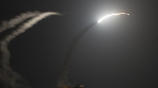 Tên lửa Tomahawk Mỹ vừa dùng để tấn công Syria có gì đặc biệt?