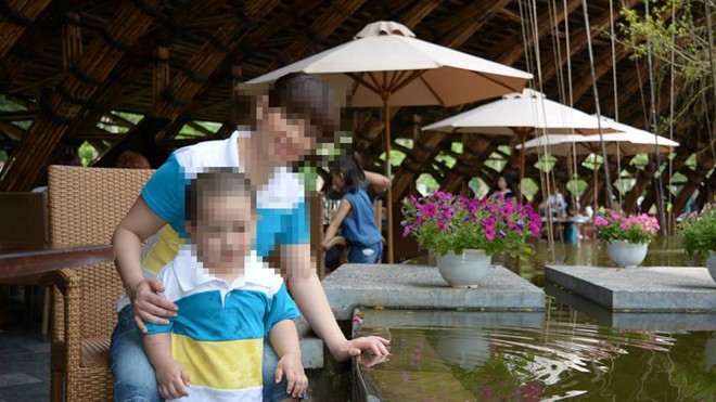 Mẹ lập nhóm kín than phiền trên Facebook , con bị đuổi học