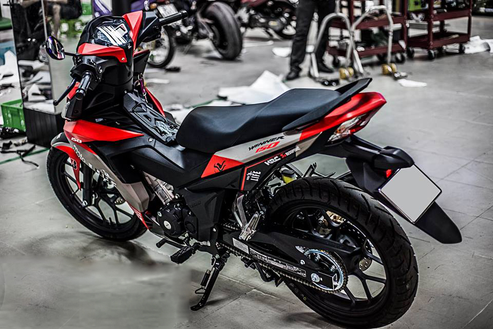 Honda Winner 150 cá tính trong bộ ảnh nghệ thuật